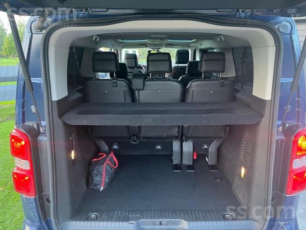 Zils Peugeot Traveller 2017 Jelgava, ar dzinēja tilpumu 2.00 L un nobraukumu 237 tūkst. km par 17900 €, foto 10 vietnē AUTOMOTO.COM.LV