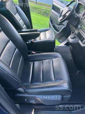 Zils Peugeot Traveller 2017 Jelgava, ar dzinēja tilpumu 2.00 L un nobraukumu 237 tūkst. km par 17900 €, foto 13 vietnē AUTOMOTO.COM.LV