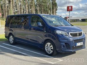 Blue Peugeot Traveller 2018 in Riga, with an engine capacity of 2.00 L and mileage of 84 thousand km for 18500 €, photo 3 on AUTOMOTO.COM.LV
