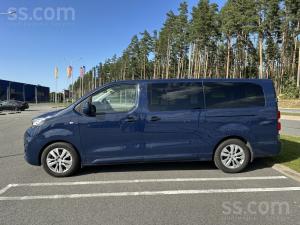 Blue Peugeot Traveller 2018 in Riga, with an engine capacity of 2.00 L and mileage of 84 thousand km for 18500 €, photo 4 on AUTOMOTO.COM.LV