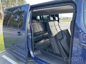 Blue Peugeot Traveller 2018 in Riga, with an engine capacity of 2.00 L and mileage of 84 thousand km for 18500 €, photo 8 on AUTOMOTO.COM.LV