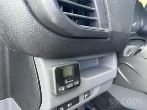 Blue Peugeot Traveller 2018 in Riga, with an engine capacity of 2.00 L and mileage of 84 thousand km for 18500 €, photo 10 on AUTOMOTO.COM.LV