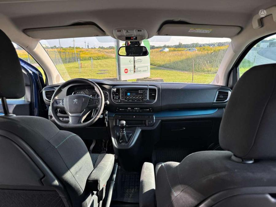 Blue Peugeot Traveller 2018 in Vilnius, with an engine capacity of 2.00 L and mileage of 236 thousand km for 13500 €, photo 10 on AUTOMOTO.COM.LV