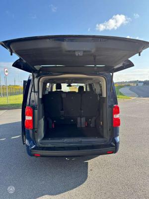 Blue Peugeot Traveller 2018 in Vilnius, with an engine capacity of 2.00 L and mileage of 236 thousand km for 13500 €, photo 13 on AUTOMOTO.COM.LV
