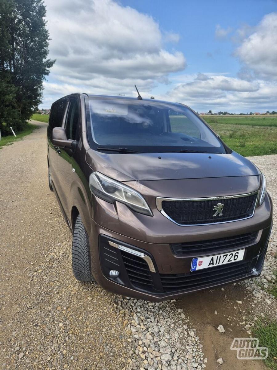 Brown Peugeot Traveller 2017 in Kaunas, with an engine capacity of 2.00 L and mileage of 575 thousand km for 9800 €, photo 4 on AUTOMOTO.COM.LV