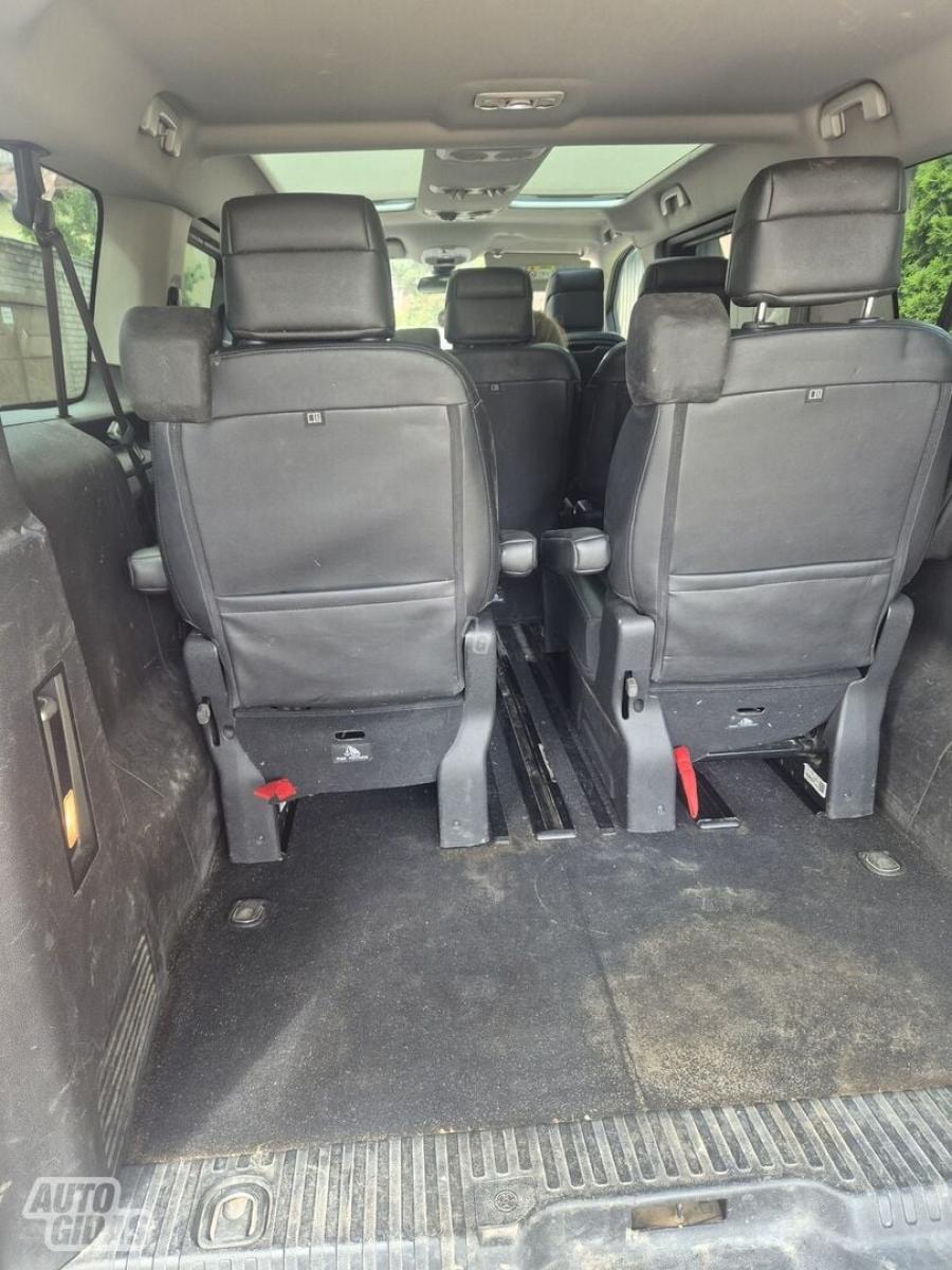 Brown Peugeot Traveller 2017 in Kaunas, with an engine capacity of 2.00 L and mileage of 575 thousand km for 9800 €, photo 10 on AUTOMOTO.COM.LV