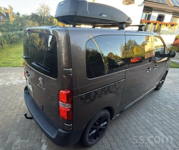 Brown Peugeot Traveller 2019 in Jelgava, with an engine capacity of 1.50 L and mileage of 275 thousand km for 18900 €, photo 11 on AUTOMOTO.COM.LV