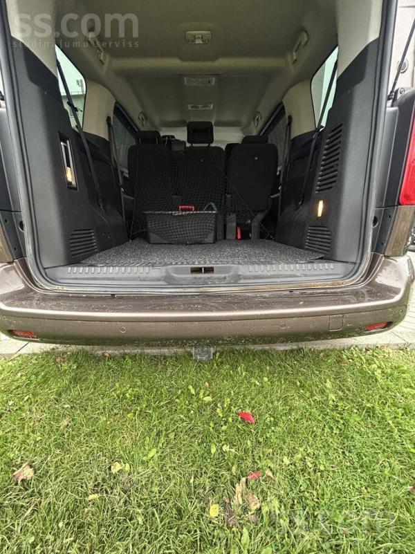 Brūns Peugeot Traveller 2017 Jelgava, ar dzinēja tilpumu 2.00 L un nobraukumu 310 tūkst. km par 10500 €, foto 9 vietnē AUTOMOTO.COM.LV