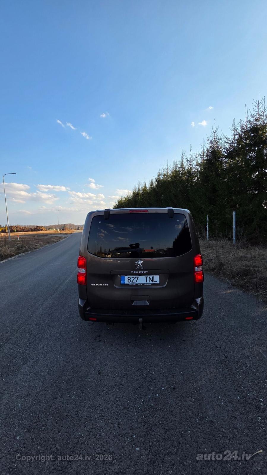 Brūns Peugeot Traveller 2018 Tallina, ar dzinēja tilpumu 2.00 L un nobraukumu 158 tūkst. km par 25900 €, foto 5 vietnē AUTOMOTO.COM.LV