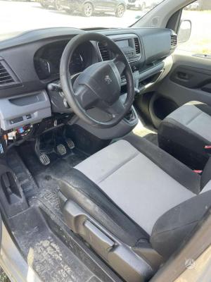 Серый Пежо Traveller 2017 в Таураге, объемом двигателя 1.60 л и пробегом 136 тыс. км за 8800 €, фото 11 на AUTOMOTO.COM.LV