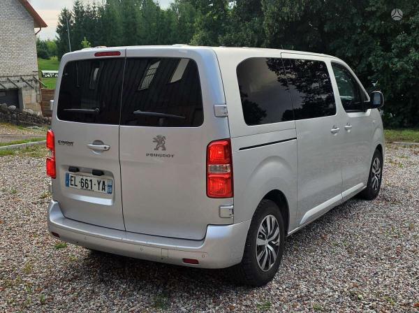 Grey Peugeot Traveller 2017 in Raseiniai, with an engine capacity of 1.60 L and mileage of 130 thousand km for 11450 €, photo 5 on AUTOMOTO.COM.LV