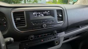 Grey Peugeot Traveller 2017 in Raseiniai, with an engine capacity of 1.60 L and mileage of 130 thousand km for 11450 €, photo 18 on AUTOMOTO.COM.LV