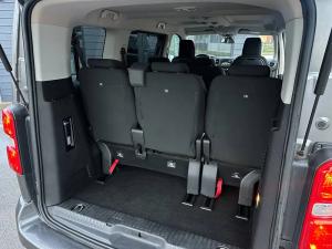 Grey Peugeot Traveller 2016 in Jelgava, with an engine capacity of 2.00 L and mileage of 190 thousand km for 16450 €, photo 12 on AUTOMOTO.COM.LV