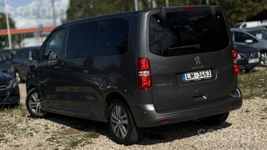 Grey Peugeot Traveller 2018 in Jelgava, with an engine capacity of 2.00 L and mileage of 207 thousand km for 16590 €, photo 5 on AUTOMOTO.COM.LV