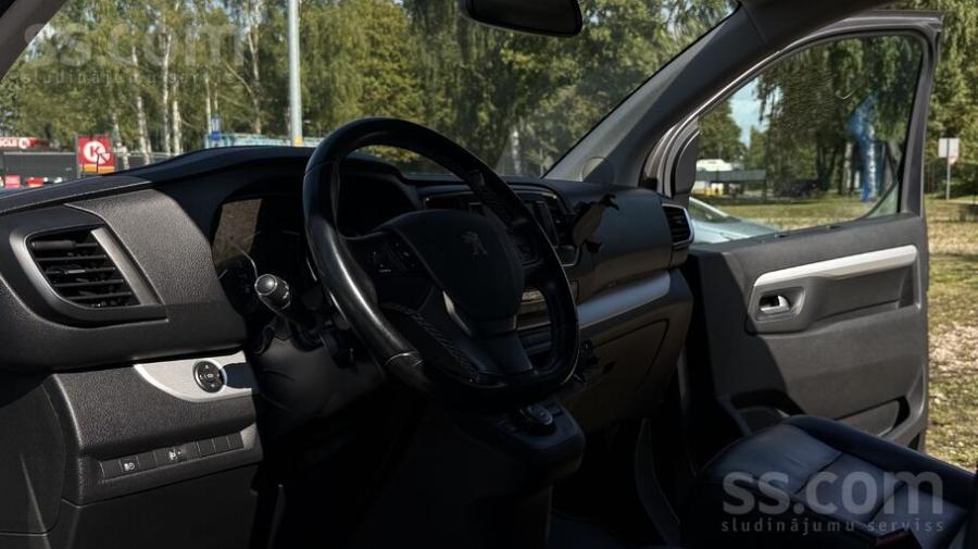 Grey Peugeot Traveller 2018 in Jelgava, with an engine capacity of 2.00 L and mileage of 207 thousand km for 16590 €, photo 7 on AUTOMOTO.COM.LV