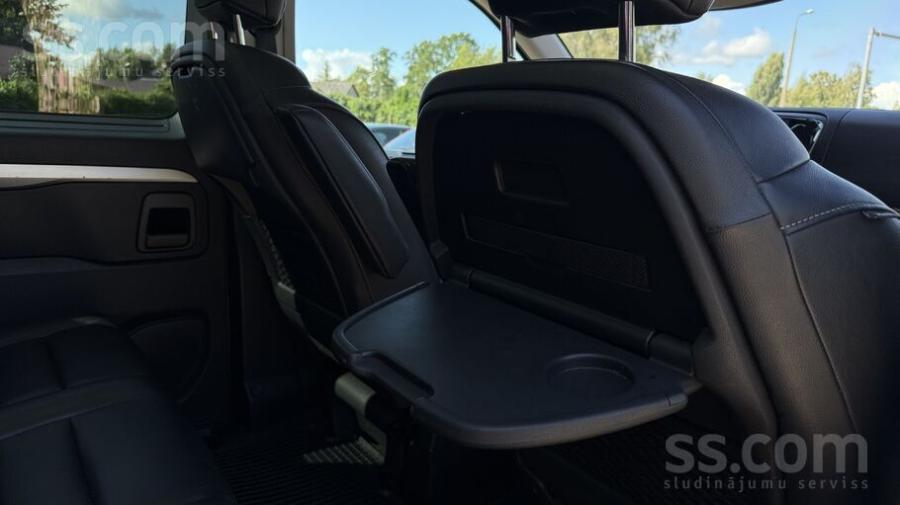 Grey Peugeot Traveller 2018 in Jelgava, with an engine capacity of 2.00 L and mileage of 207 thousand km for 16590 €, photo 25 on AUTOMOTO.COM.LV
