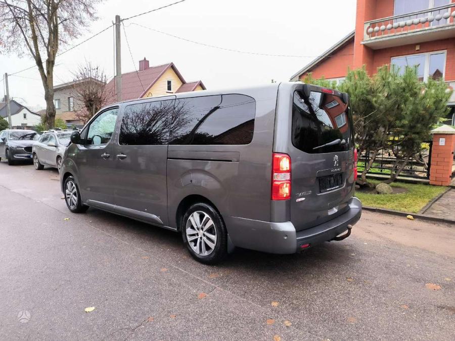 Grey Peugeot Traveller 2017 in Siauliai, with an engine capacity of 2.00 L and mileage of 213 thousand km for 9200 €, photo 4 on AUTOMOTO.COM.LV
