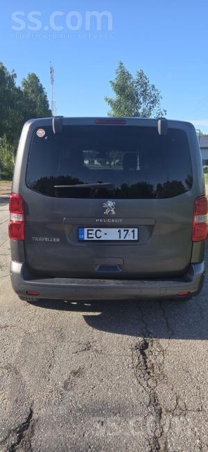 Grey Peugeot Traveller 2017 in Riga, with an engine capacity of 2.00 L and mileage of 320 thousand km for 16000 €, photo 5 on AUTOMOTO.COM.LV