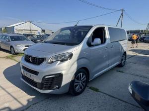 Grey Peugeot Traveller 2017 in Kaunas, with an engine capacity of 2.00 L and mileage of 191 thousand km for 12800 €, photo 3 on AUTOMOTO.COM.LV