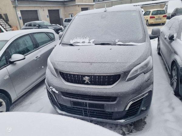 Grey Peugeot Traveller 2018 in Kaunas, with an engine capacity of 2.00 L and mileage of 195 thousand km for 12400 €, photo 3 on AUTOMOTO.COM.LV