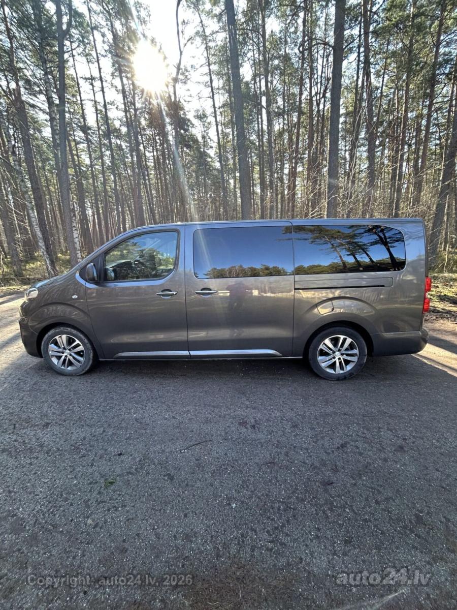 Pelēks Peugeot Traveller 2021 Jūrmala, ar dzinēja tilpumu 2.00 L un nobraukumu 98 tūkst. km par 27900 €, foto 3 vietnē AUTOMOTO.COM.LV