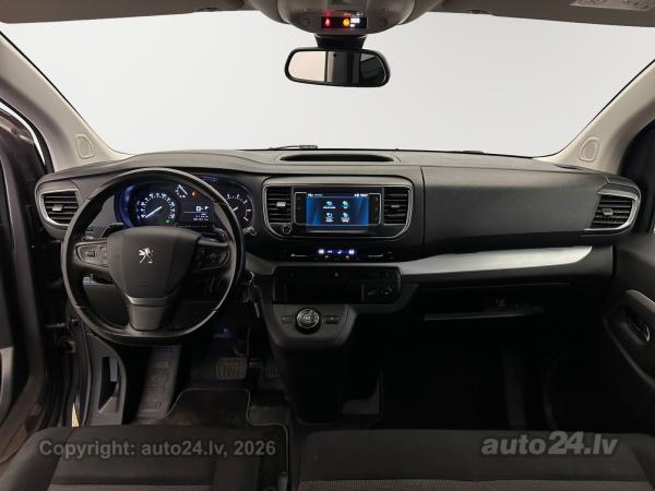 Pelēks Peugeot Traveller 2021 Tallina, ar dzinēja tilpumu 2.00 L un nobraukumu 155 tūkst. km par 24900 €, foto 10 vietnē AUTOMOTO.COM.LV