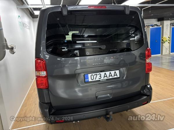 Grey Peugeot Traveller 2025 in Tallinn, with an engine capacity of 2.00 L and mileage of 48 thousand km for 44900 €, photo 4 on AUTOMOTO.COM.LV