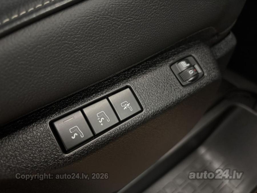 Grey Peugeot Traveller 2025 in Tallinn, with an engine capacity of 2.00 L and mileage of 48 thousand km for 44900 €, photo 11 on AUTOMOTO.COM.LV