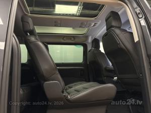 Grey Peugeot Traveller 2025 in Tallinn, with an engine capacity of 2.00 L and mileage of 48 thousand km for 44900 €, photo 13 on AUTOMOTO.COM.LV