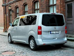 Peugeot Traveller 2018 in Riga, with an engine capacity of 2.00 L and mileage of 127 thousand km for 17950 €, photo 2 on AUTOMOTO.COM.LV