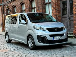 Peugeot Traveller 2018 in Riga, with an engine capacity of 2.00 L and mileage of 127 thousand km for 17950 €, photo 4 on AUTOMOTO.COM.LV