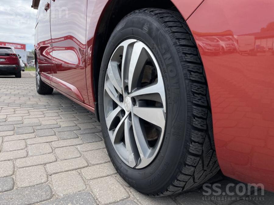 Oranžs Peugeot Traveller 2016 Talsi, ar dzinēja tilpumu 2.00 L un nobraukumu 162 tūkst. km par 17500 €, foto 14 vietnē AUTOMOTO.COM.LV