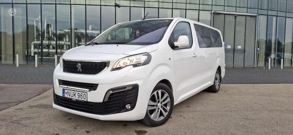 White Peugeot Traveller 2017 in Siauliai, with an engine capacity of 2.00 L and mileage of 221 thousand km for 18999 €, photo 1 on AUTOMOTO.COM.LV