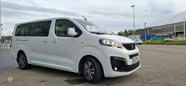 White Peugeot Traveller 2017 in Siauliai, with an engine capacity of 2.00 L and mileage of 221 thousand km for 18999 €, photo 5 on AUTOMOTO.COM.LV