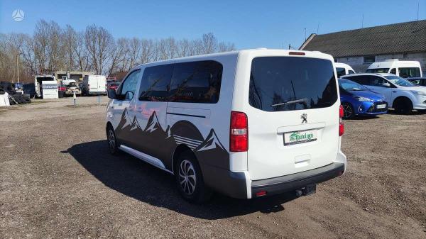 Balts Peugeot Traveller 2018 Klaipėda, ar dzinēja tilpumu 2.00 L un nobraukumu 260 tūkst. km par 13900 €, foto 4 vietnē AUTOMOTO.COM.LV
