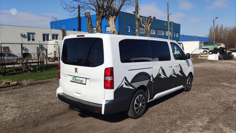 White Peugeot Traveller 2018 in Klaipeda, with an engine capacity of 2.00 L and mileage of 260 thousand km for 13900 €, photo 11 on AUTOMOTO.COM.LV