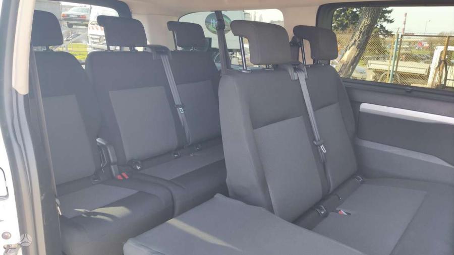 White Peugeot Traveller 2018 in Klaipeda, with an engine capacity of 2.00 L and mileage of 260 thousand km for 13900 €, photo 29 on AUTOMOTO.COM.LV
