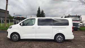 White Peugeot Traveller 2018 in Klaipeda, with an engine capacity of 2.00 L and mileage of 260 thousand km for 14300 €, photo 3 on AUTOMOTO.COM.LV