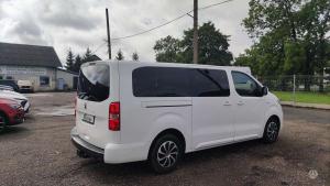 White Peugeot Traveller 2018 in Klaipeda, with an engine capacity of 2.00 L and mileage of 260 thousand km for 14300 €, photo 7 on AUTOMOTO.COM.LV