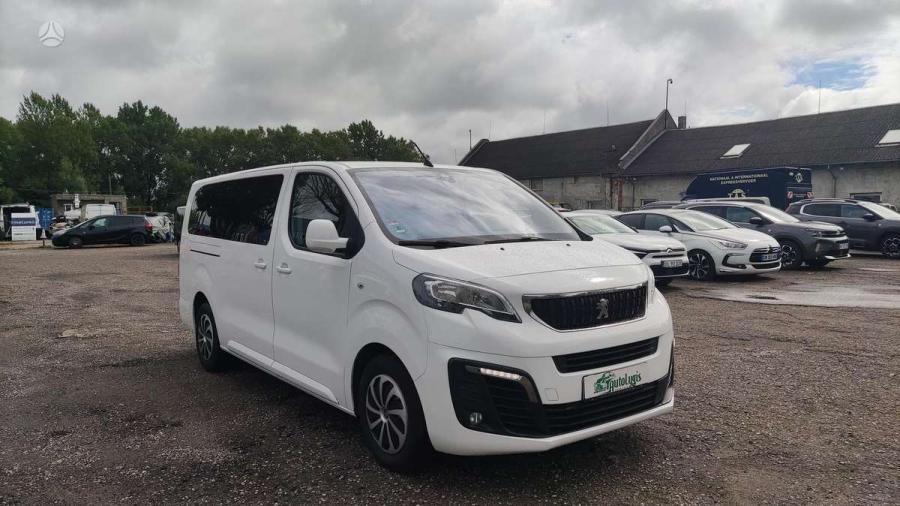 White Peugeot Traveller 2018 in Klaipeda, with an engine capacity of 2.00 L and mileage of 260 thousand km for 14300 €, photo 8 on AUTOMOTO.COM.LV