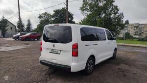 White Peugeot Traveller 2018 in Klaipeda, with an engine capacity of 2.00 L and mileage of 260 thousand km for 14300 €, photo 9 on AUTOMOTO.COM.LV