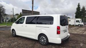 White Peugeot Traveller 2018 in Klaipeda, with an engine capacity of 2.00 L and mileage of 260 thousand km for 14300 €, photo 12 on AUTOMOTO.COM.LV