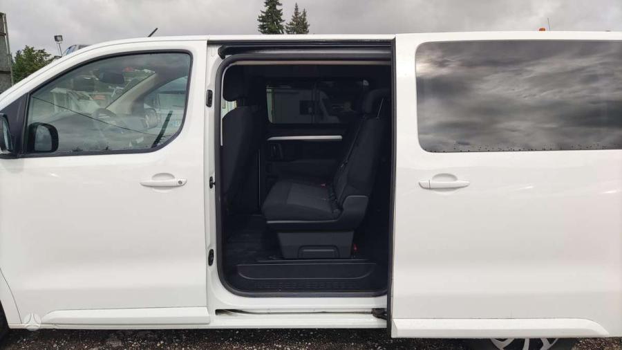 White Peugeot Traveller 2018 in Klaipeda, with an engine capacity of 2.00 L and mileage of 260 thousand km for 14300 €, photo 14 on AUTOMOTO.COM.LV