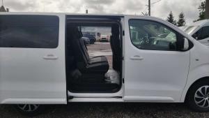 White Peugeot Traveller 2018 in Klaipeda, with an engine capacity of 2.00 L and mileage of 260 thousand km for 14300 €, photo 15 on AUTOMOTO.COM.LV