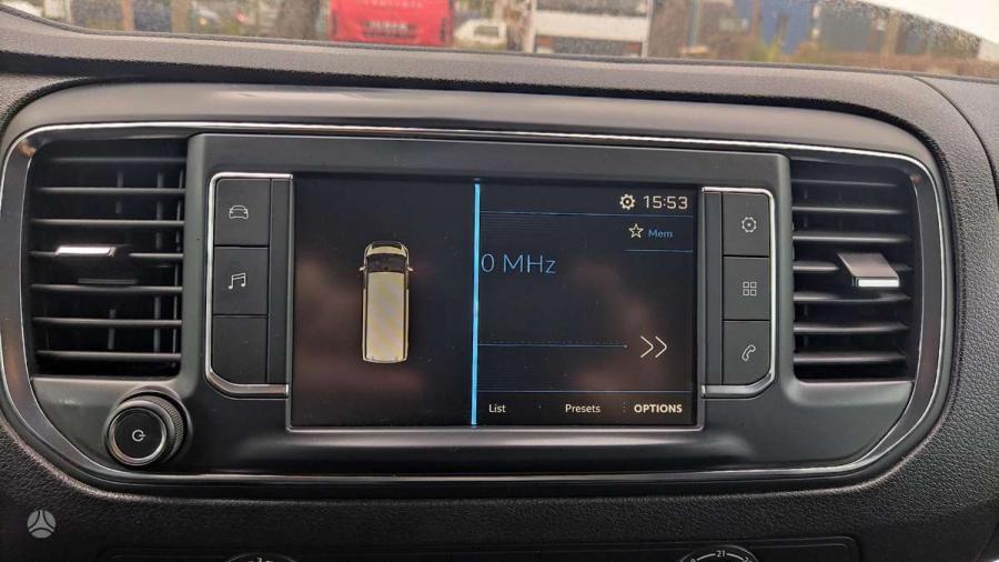 White Peugeot Traveller 2018 in Klaipeda, with an engine capacity of 2.00 L and mileage of 260 thousand km for 14300 €, photo 22 on AUTOMOTO.COM.LV