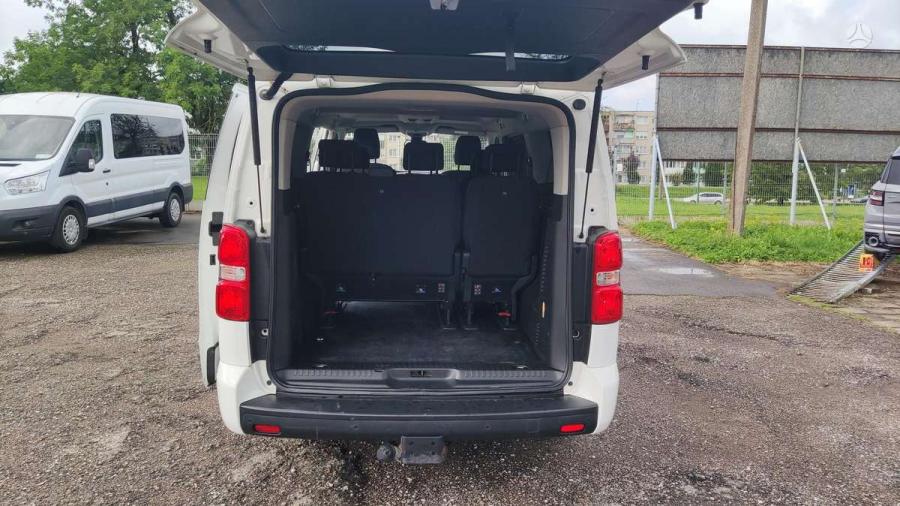 White Peugeot Traveller 2018 in Klaipeda, with an engine capacity of 2.00 L and mileage of 260 thousand km for 14300 €, photo 38 on AUTOMOTO.COM.LV