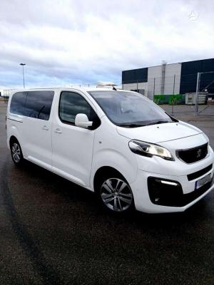 White Peugeot Traveller 2019 in Panevezys, with an engine capacity of 2.00 L and mileage of 272 thousand km for 17800 €, photo 4 on AUTOMOTO.COM.LV