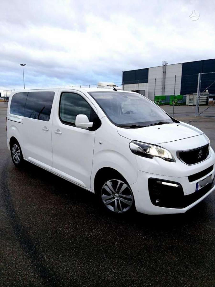 White Peugeot Traveller 2019 in Panevezys, with an engine capacity of 2.00 L and mileage of 272 thousand km for 17800 €, photo 4 on AUTOMOTO.COM.LV