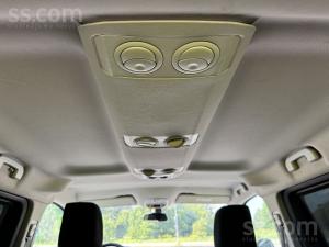 White Peugeot Traveller 2017 in Riga, with an engine capacity of 2.00 L and mileage of 0 thousand km for 16250 €, photo 12 on AUTOMOTO.COM.LV