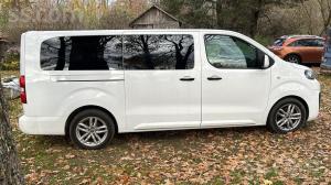Balts Peugeot Traveller 2018 Tukums, ar dzinēja tilpumu 2.00 L un nobraukumu 300 tūkst. km par 7400 €, foto 1 vietnē AUTOMOTO.COM.LV